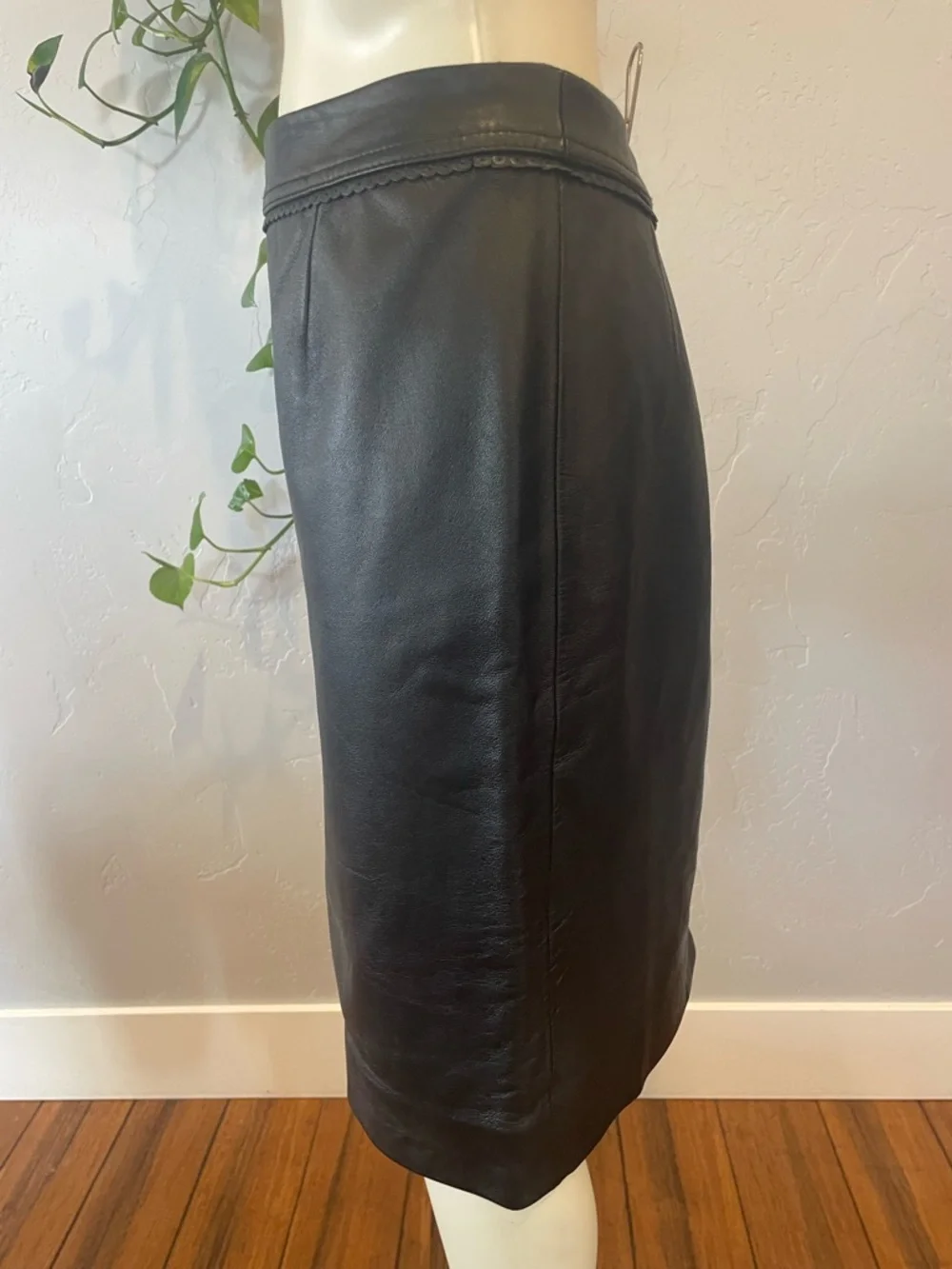 Jaclyn Smith | Skirts | Pristine Vintage Jaclyn Smith Black Leather ...
